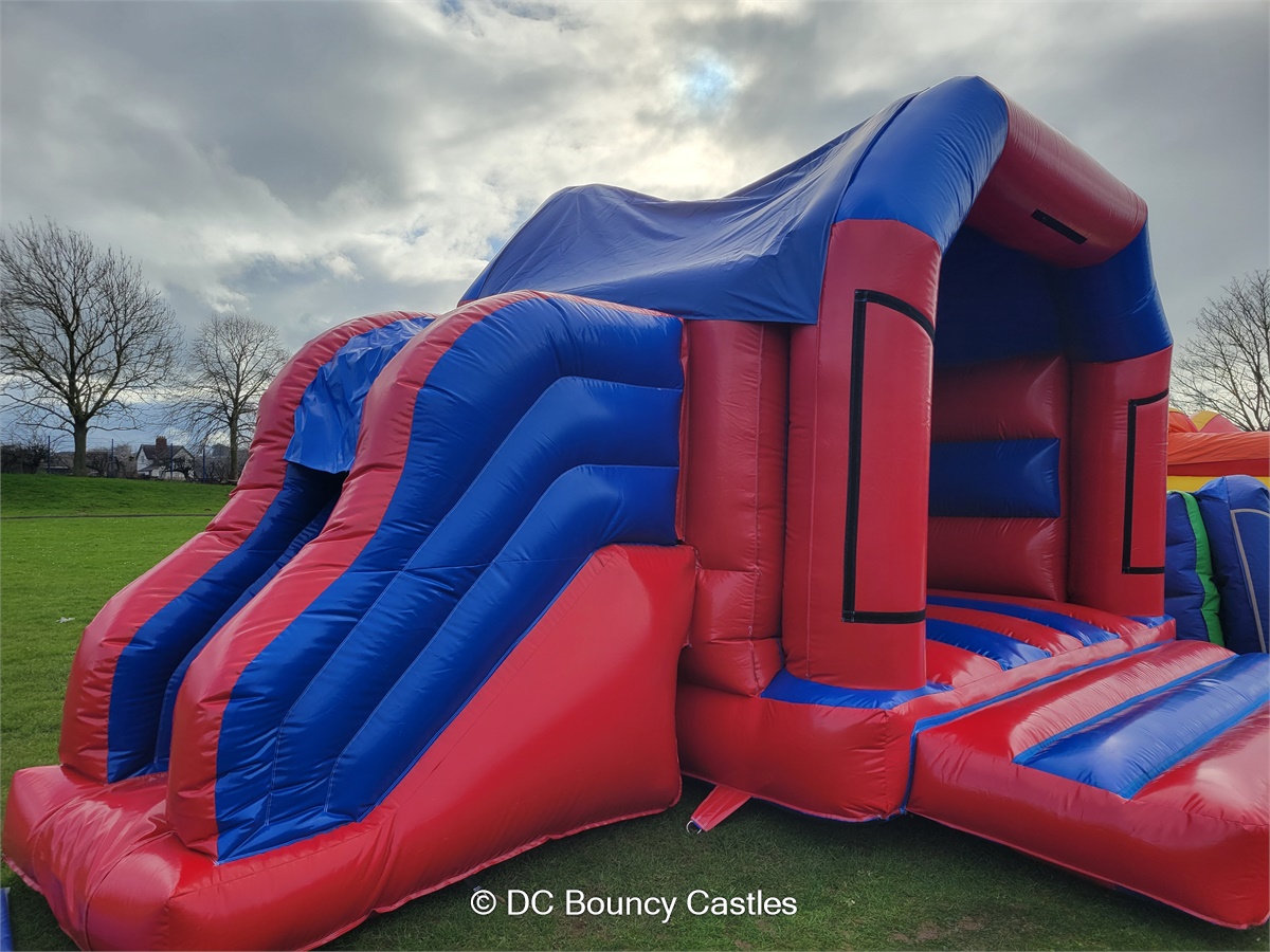 Adult Bouncy Minecraft Castle Combi 21 x 15 - Bouncy Castles ...