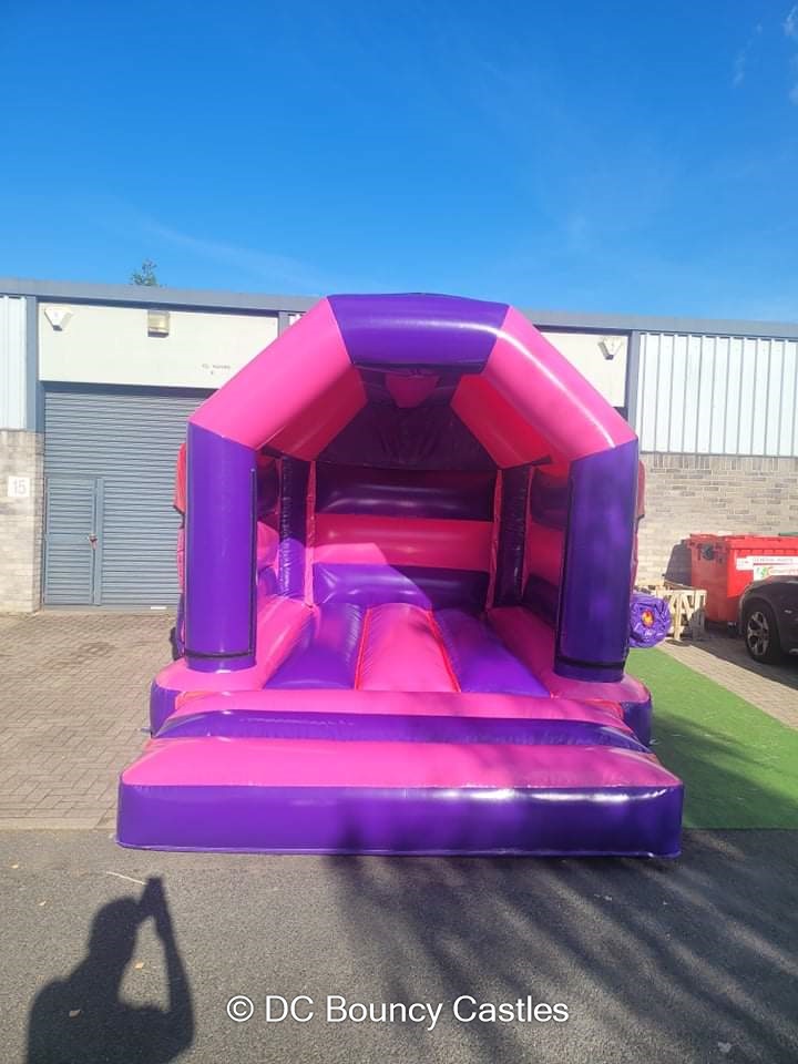 KPOP Demon Hunters Bouncy Castle Pink Base Pink & Purple 11x15 - Bouncy ...